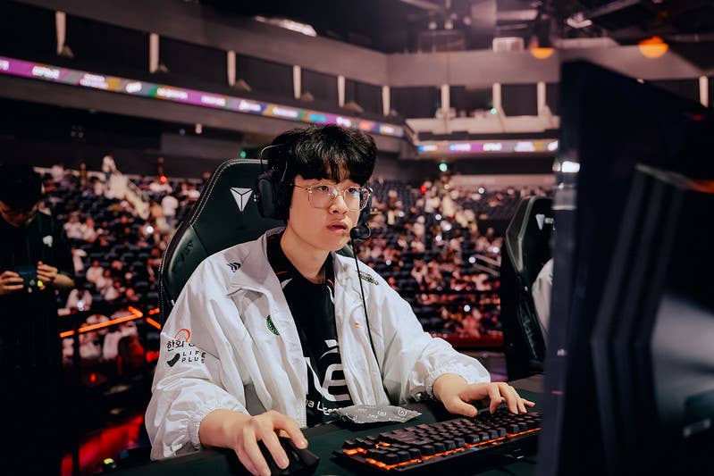 Zeus Extends Contract with HLE for League of Legends 2026 Season ...